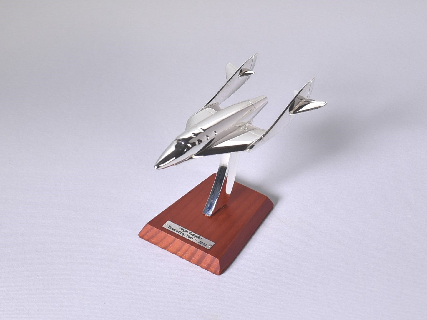 Atlas Editions | Virgin Galactic SpaceShipTwo 1:200 Scale | Bellford ...
