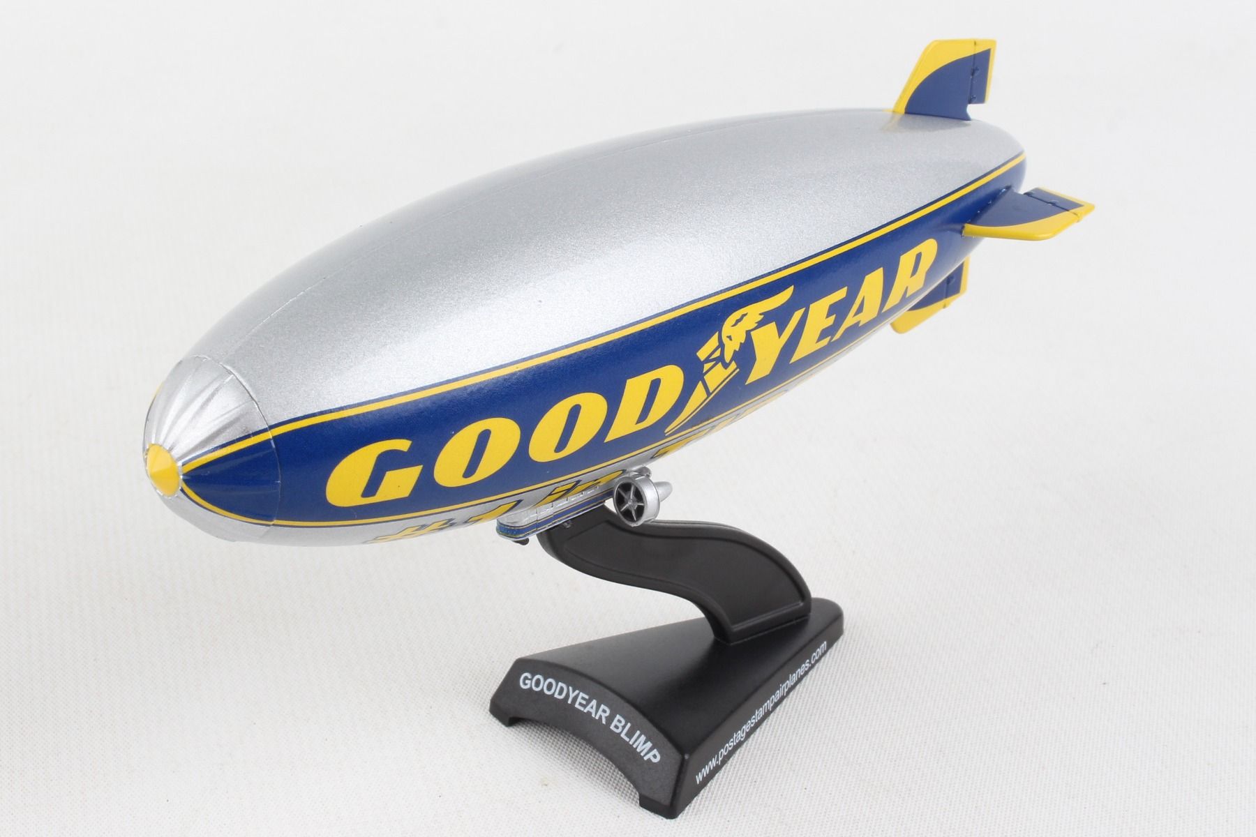 Daron | Goodyear Blimp, 1:350 Scale Diecast Model | Bellford Toys And ...